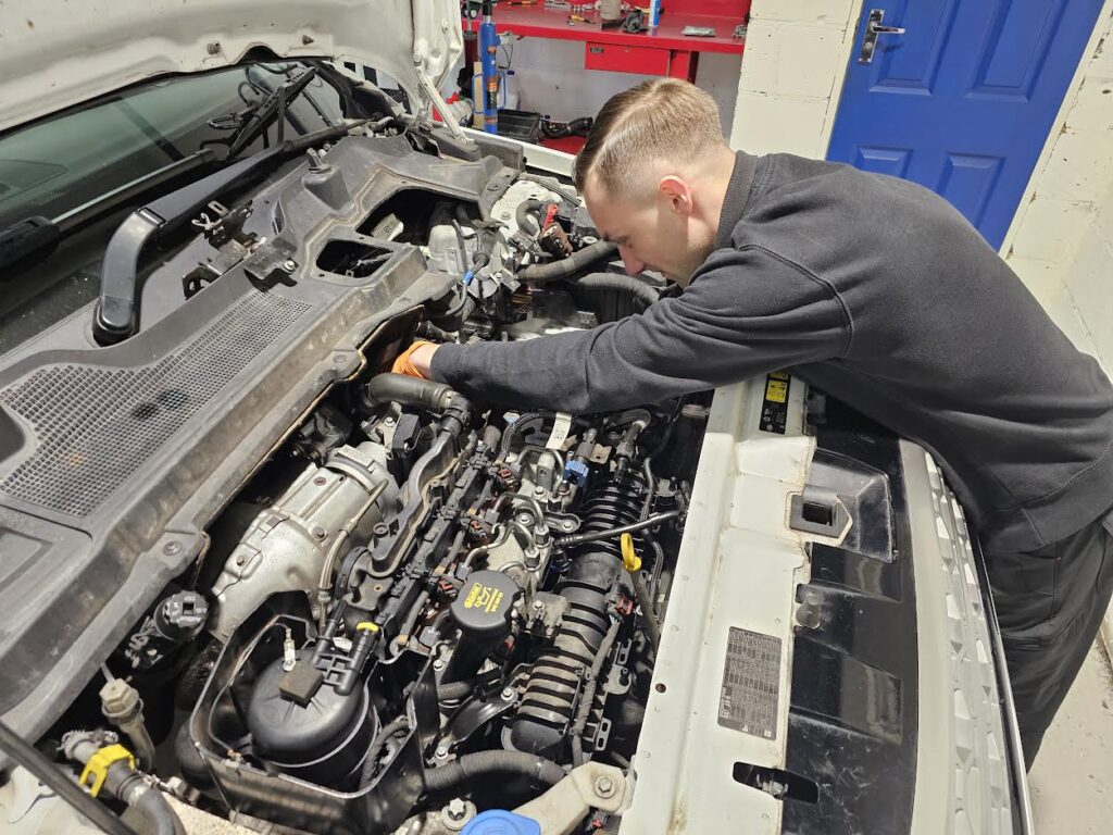 Timing chains on ingenium engines - Range Rover, Land Rover, Jaguar ...